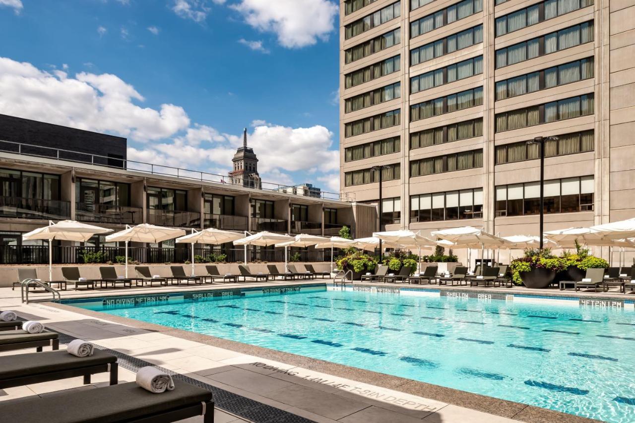 SHERATON CENTRE TORONTO HOTEL