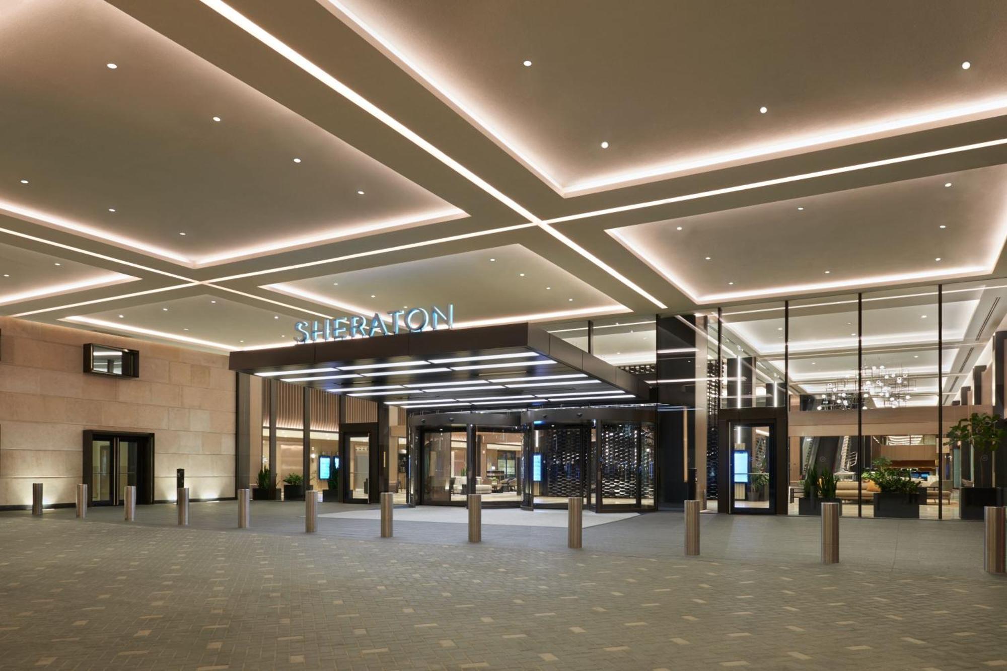 SHERATON CENTRE TORONTO HOTEL