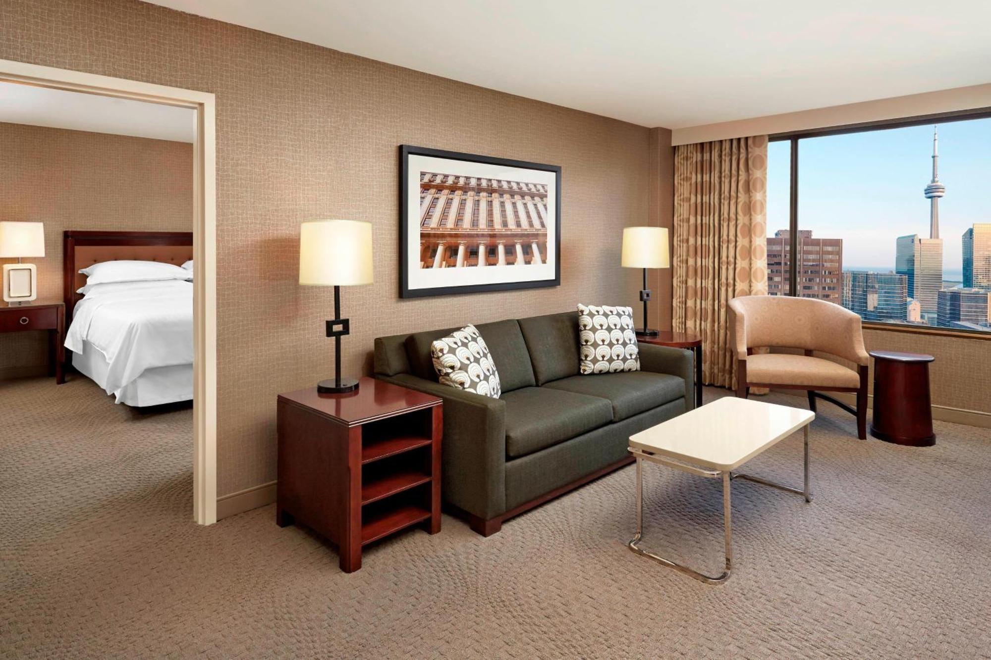 SHERATON CENTRE TORONTO HOTEL